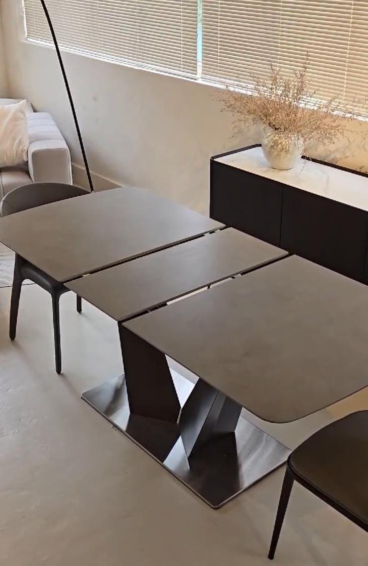 Extendable Dining Table | Dining table | Custom made table